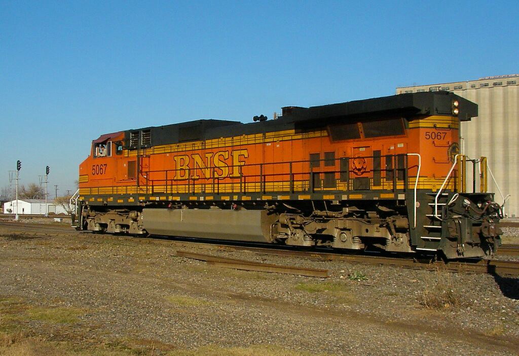 BNSF 5067